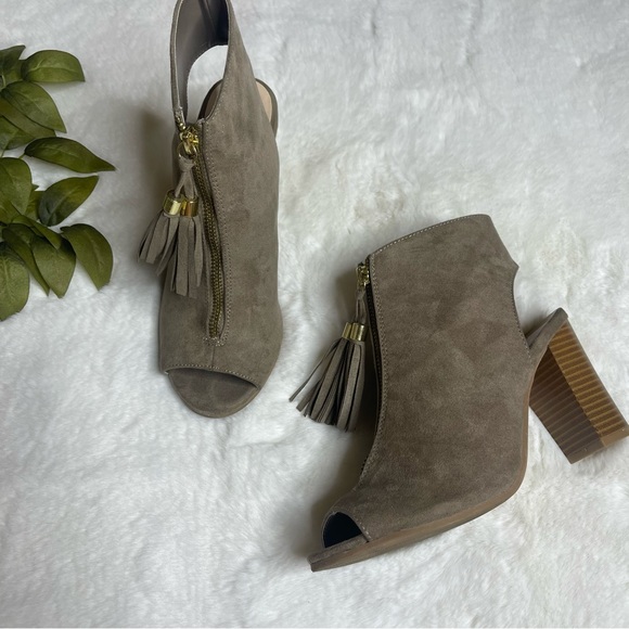 Qupid | Shoes | Qupid Suede Heels | Poshmark